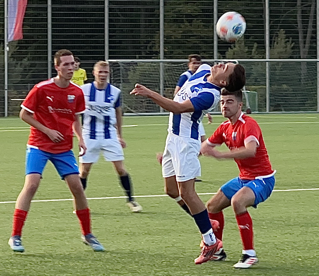 EVV Echt wint 2e oefenduel tegen SC Selfkant (1-3). | EVV Echt